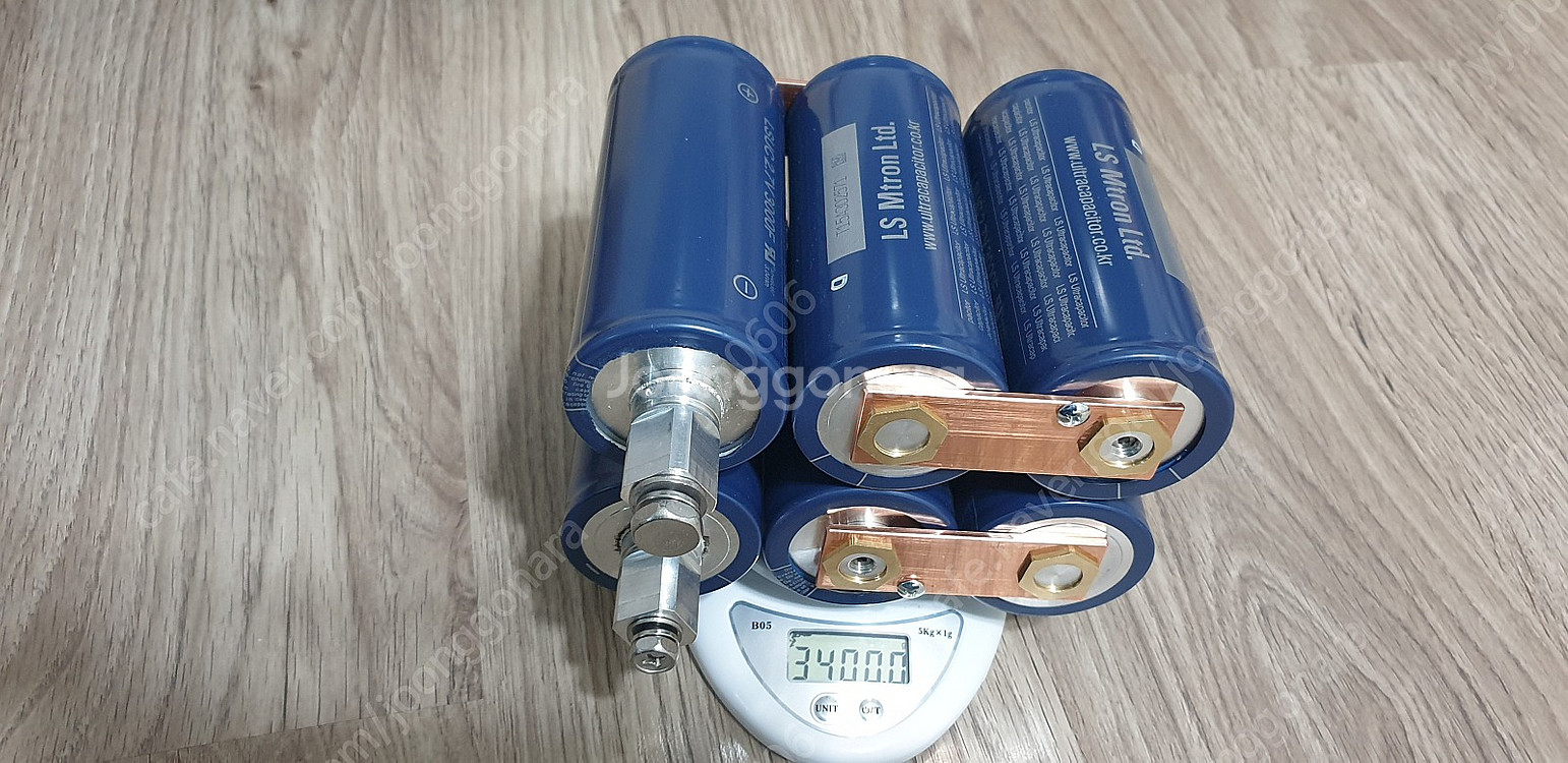 LSUC 002R7C 2.7V 3000F슈퍼콘덴서. 슈... | 기타 부품/용품 | 중고나라