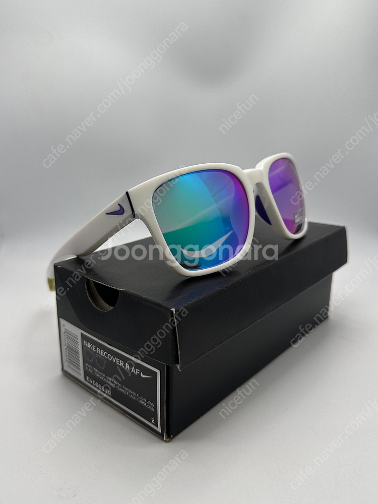 미개봉 나이키 리커버 선글라스 EV0965131 | 야구의류/야구화 | 중고나라