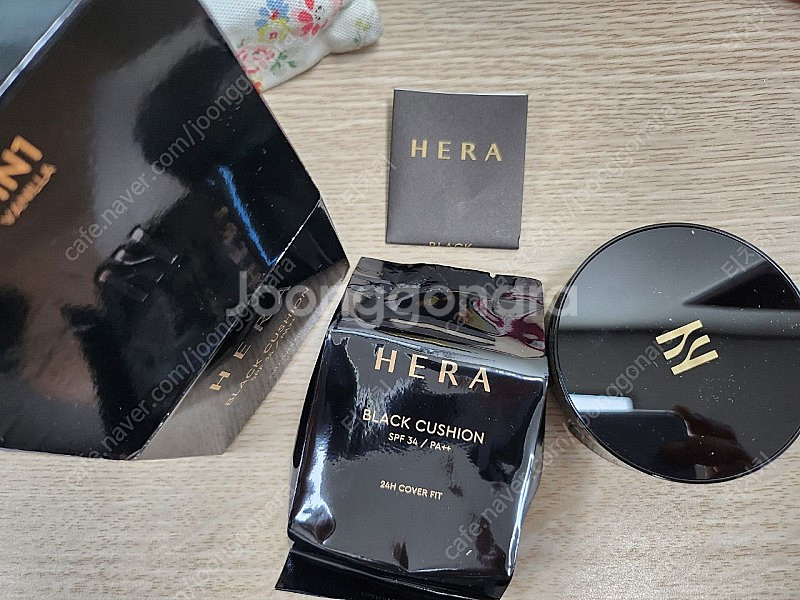 헤라 블랙쿠션 21n1 본품리필 새상품 3만6천원 치크하이라이터쉐딩 중고나라