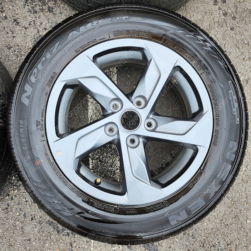 [판매]K5 DL3 16인치 중고 휠타이어 팝니다 | 휠/타이어 | 중고나라