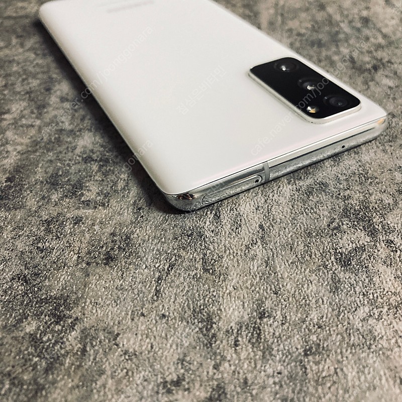 갤럭시 S20FE 화이트 128기가 22년6월개통 액정... | 스마트폰 | 중고나라