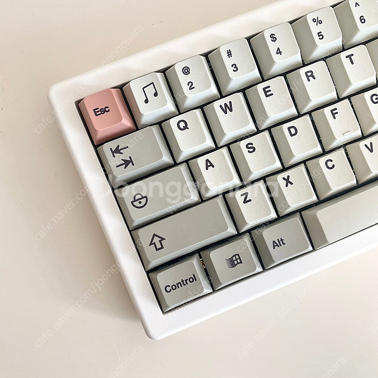 유무선 커스텀키보드 Gmk67 바다소금 스위치 리니어 키보드마우스스피커 중고나라