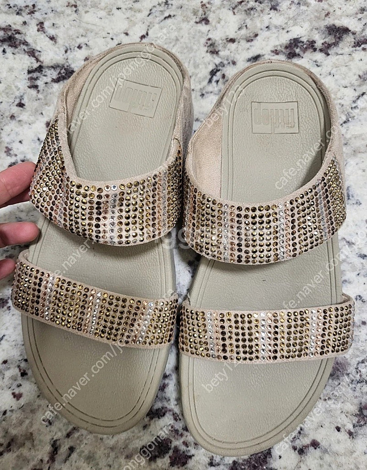 핏플랍 uk4 235 | 여성의류 | 중고나라