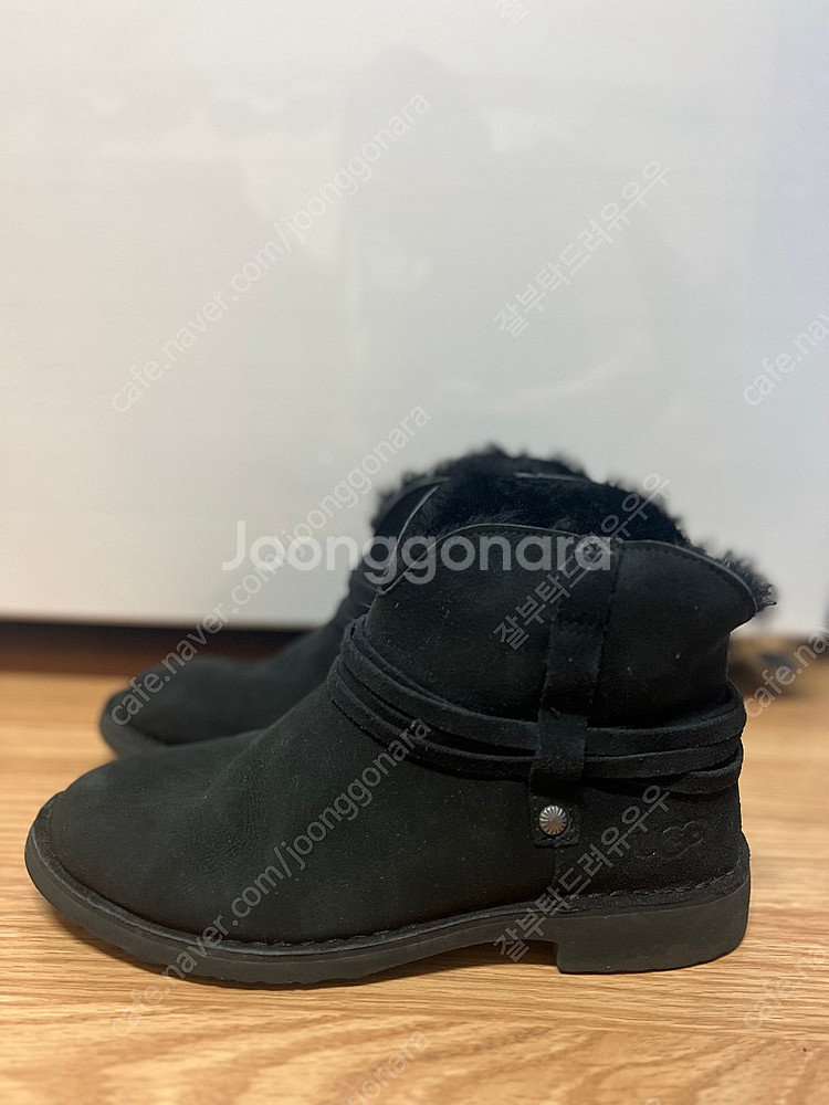 어그 Ugg 부츠 245-250(us8) | 여성의류 | 중고나라