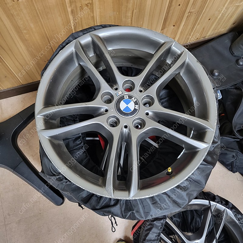 Bmw 18인치 e바디 261m 휠 | 휠/타이어 | 중고나라