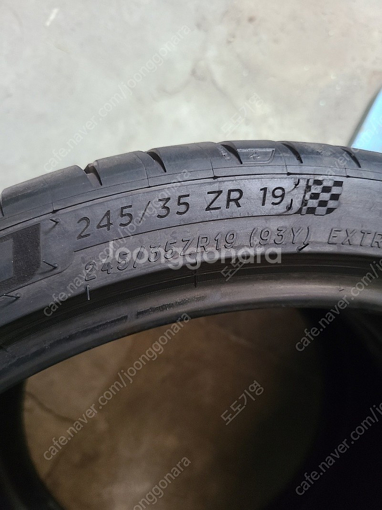 미쉐린 ps4s 245 35 19 2짝 트레드 90% | 휠/타이어 | 중고나라
