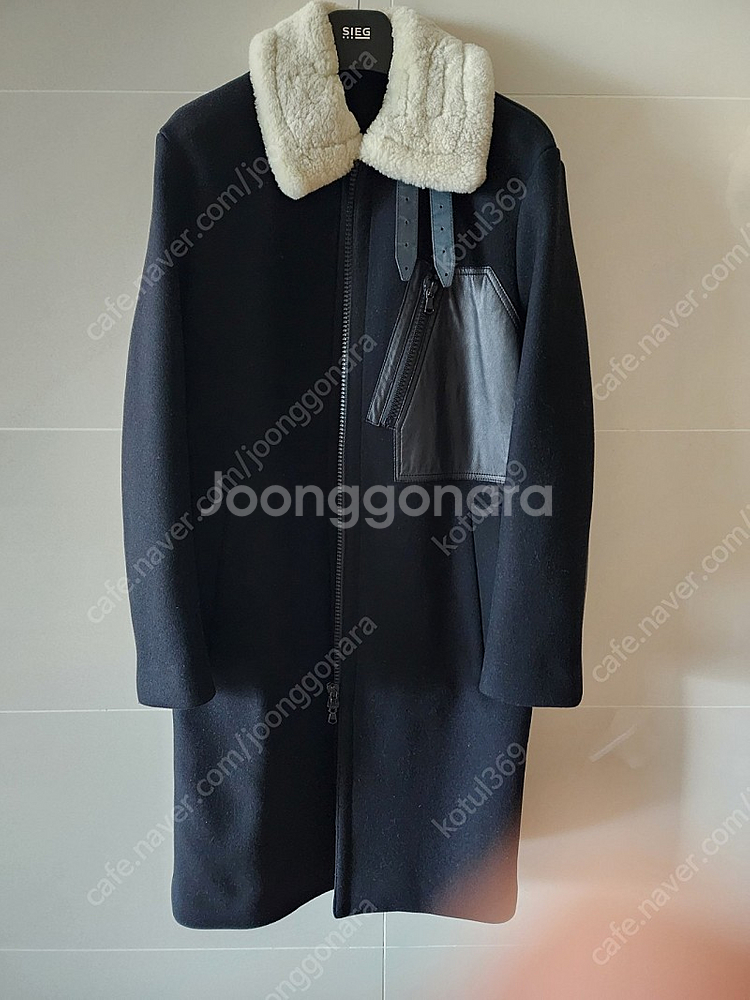 솔리드옴므 무스탕 코트 중고나라 카페에서 운영하는 공식 사이트