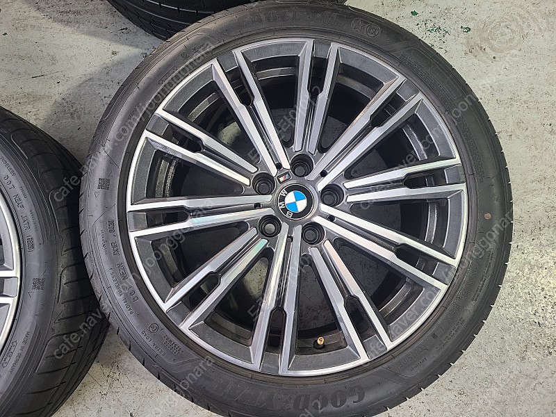 [판매]BMW G20 790m 18인치 휠타이어 팝니다 | 휠/타이어 | 중고나라