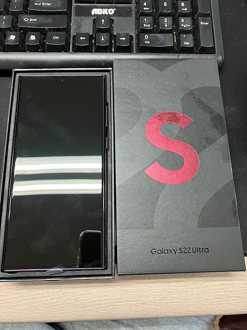 부산 김해 갤럭시S22울트라 SKT 256기가 버건디 ... | 삼성 | 중고나라