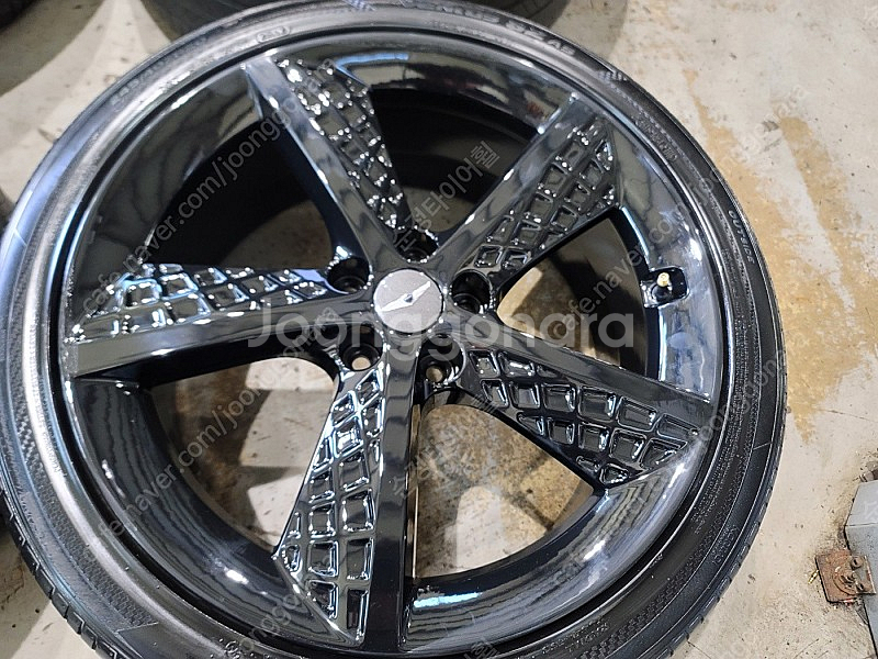 제네시스G80스포츠 20인치 순정 휠타이어 판매합니다 | 휠/타이어 | 중고나라