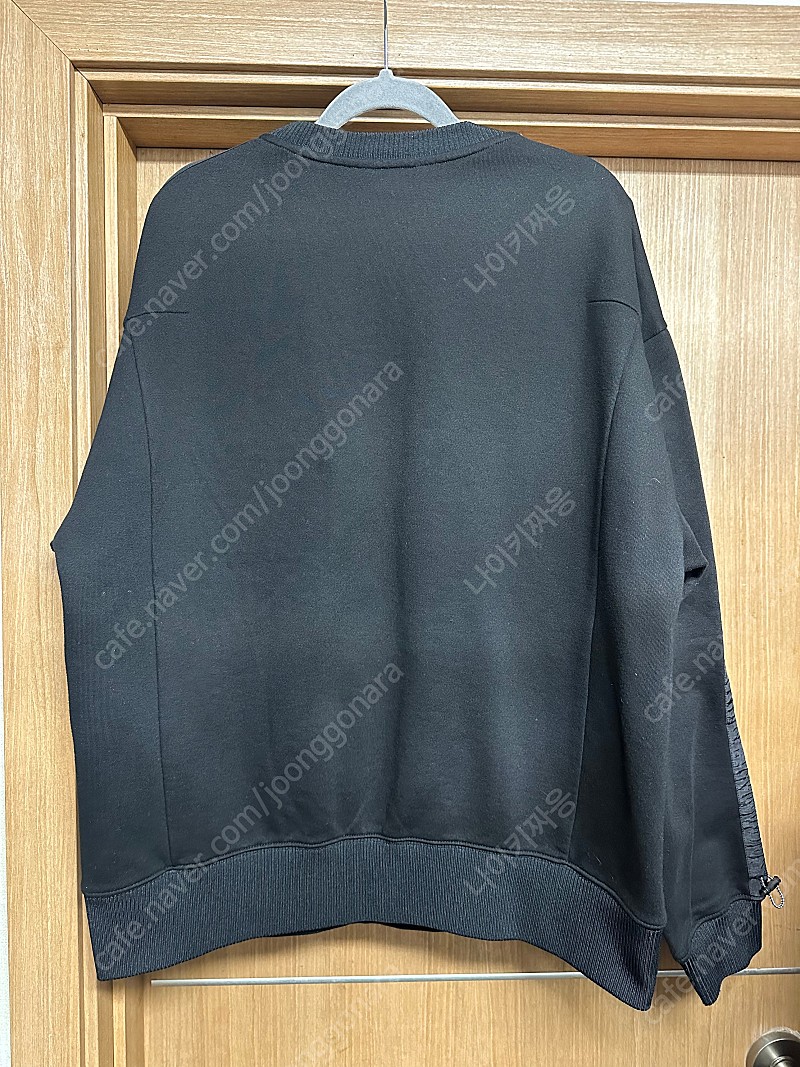 타임옴므 19fw 디테쳐블 포켓 맨투맨, 알레그리 럭스... | 남성의류 | 중고나라