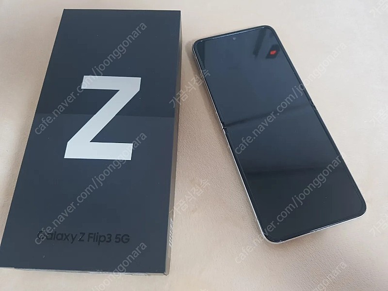 플립3 256g 크림색 거의 S급 | 스마트폰 | 중고나라