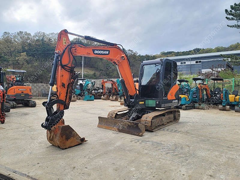 중고굴삭기 두산 02 DX55 집게 2016년식 중고포... | 농기계/농업용공구 | 중고나라