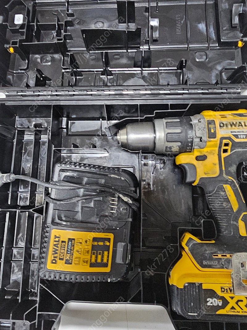 dcd796디월트드릴판매합니다 | 산업/안전/공구함 | 중고나라