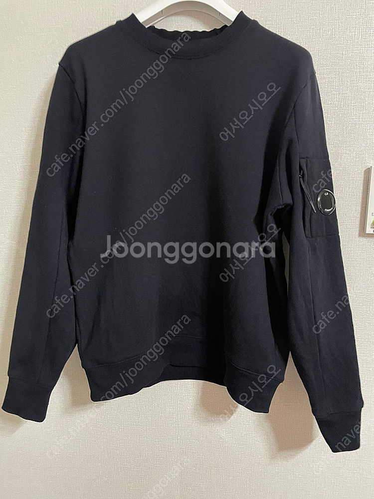 CP컴퍼니 21fw 맨투맨 L | 중고나라 카페에서 운영하는 공식 사이트