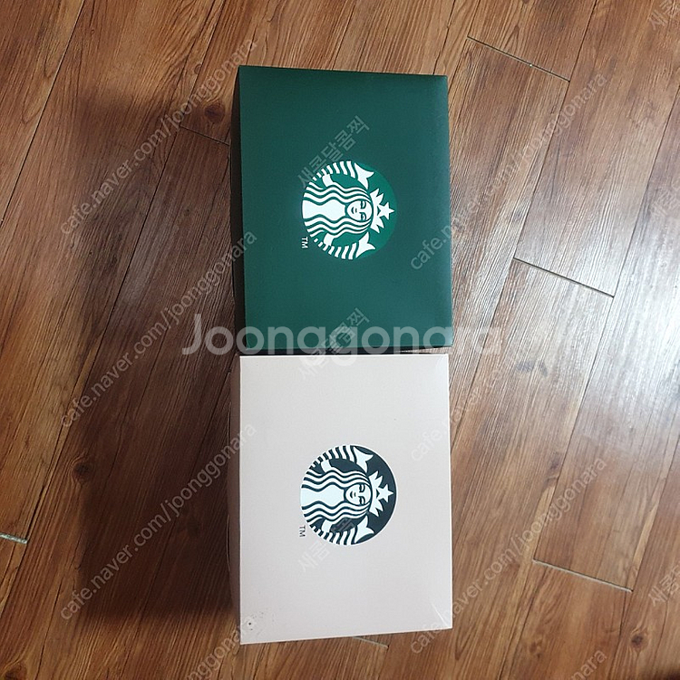 스타벅스 레디백 새상품 택포 50000원 여행가방 중고나라