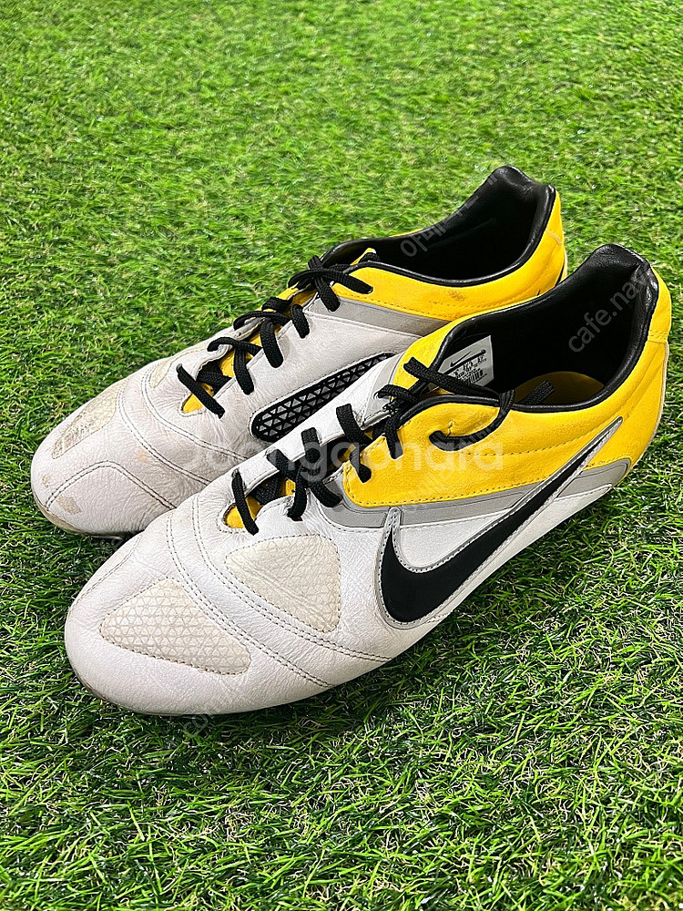 [270]나이키 CTR360 리브레토2 HG 흰노 | 중고나라 카페에서 운영하는 공식 사이트