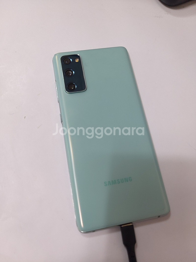 갤럭시s20fe s급 잔상없어요 케이스드려요 | 스마트폰 | 중고나라