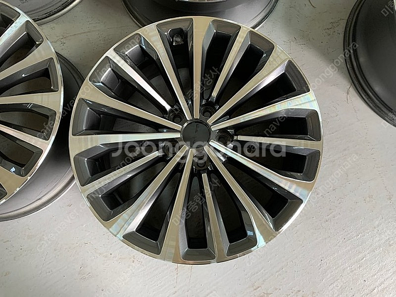 [판매] 그랜저 HG 13년식 18인치 순정휠 팝니다. | 휠/타이어 | 중고나라