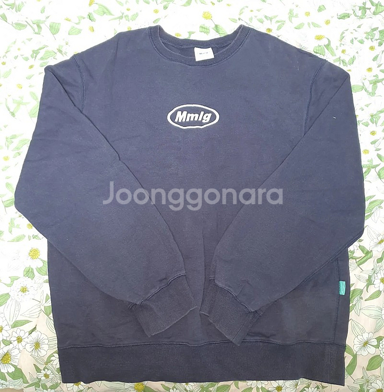 [87mm] mmlg 스몰로고 맨투맨 | 중고나라 카페에서 운영하는 공식 사이트