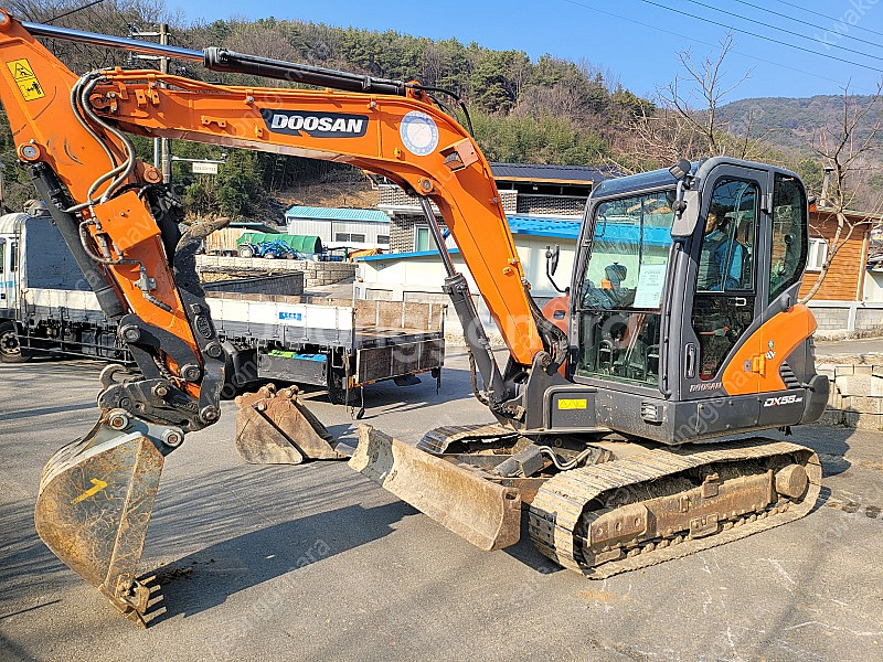 두산02굴삭기 DX55-5코집 팝니다 | 농기계/농업용공구 | 중고나라