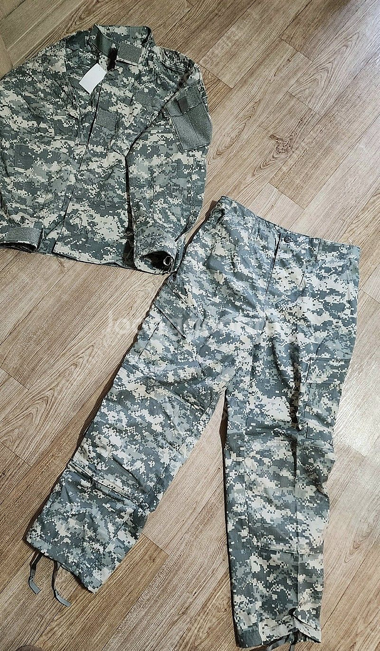 밀리터리 군복 상하의 세트미군 군복 M사이즈 Acu 중고나라 카페에서 운영하는 공식 사이트