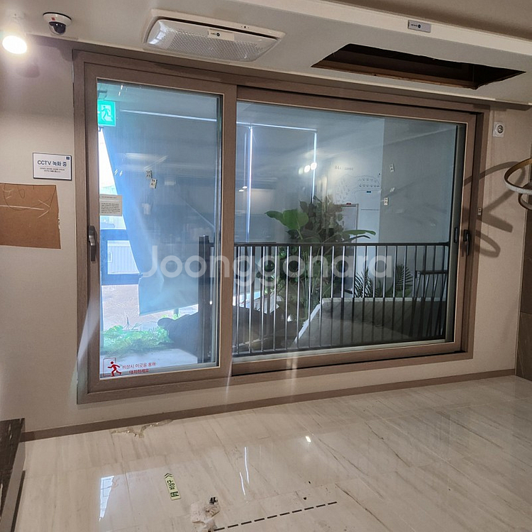 모델하우스에서나온lx하우시스kcc현대윈체창호샷시 중고나라 카페에서 운영하는 공식 사이트