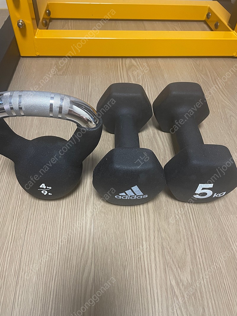 아디다스 아령 5kg 및 케틀벨 4kg | 헬스용품 | 중고나라