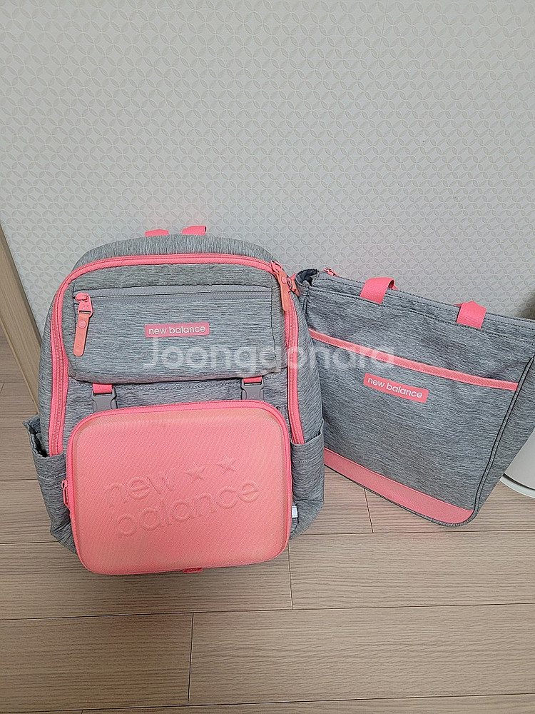 뉴발란스 책가방 중고나라 카페에서 운영하는 공식 사이트