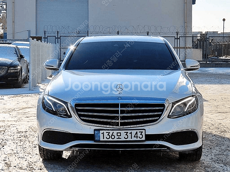 벤츠E클래스 W213 E220d 익스클루시브 (5인승)... | 중고나라 카페에서 운영하는 공식 사이트