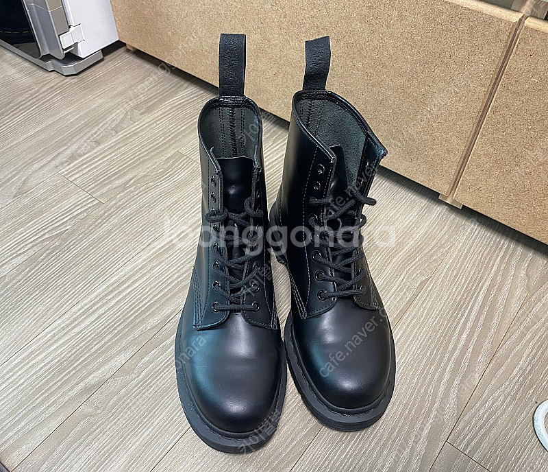 닥터마틴 1460 모노 260 | 중고나라 카페에서 운영하는 공식 사이트