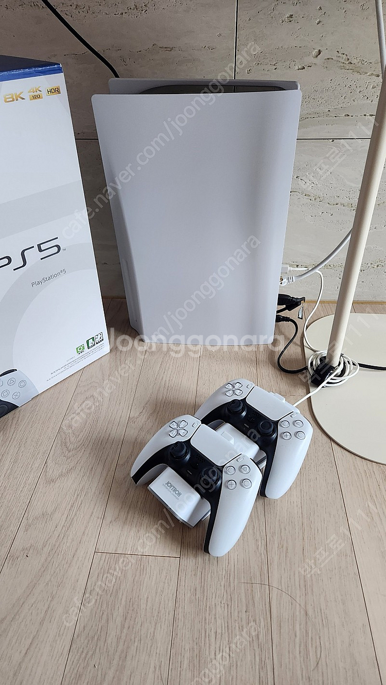 ps5 디스크 에디션 1118 + 듀얼쇼크2개 + 삼성... | 중고나라 카페에서 운영하는 공식 사이트