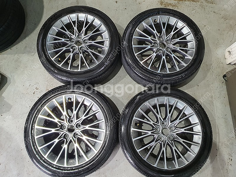 # 제네시스 G80 RG3 18인치 휠타이어 판매합니다 | 중고나라 카페에서 운영하는 공식 사이트