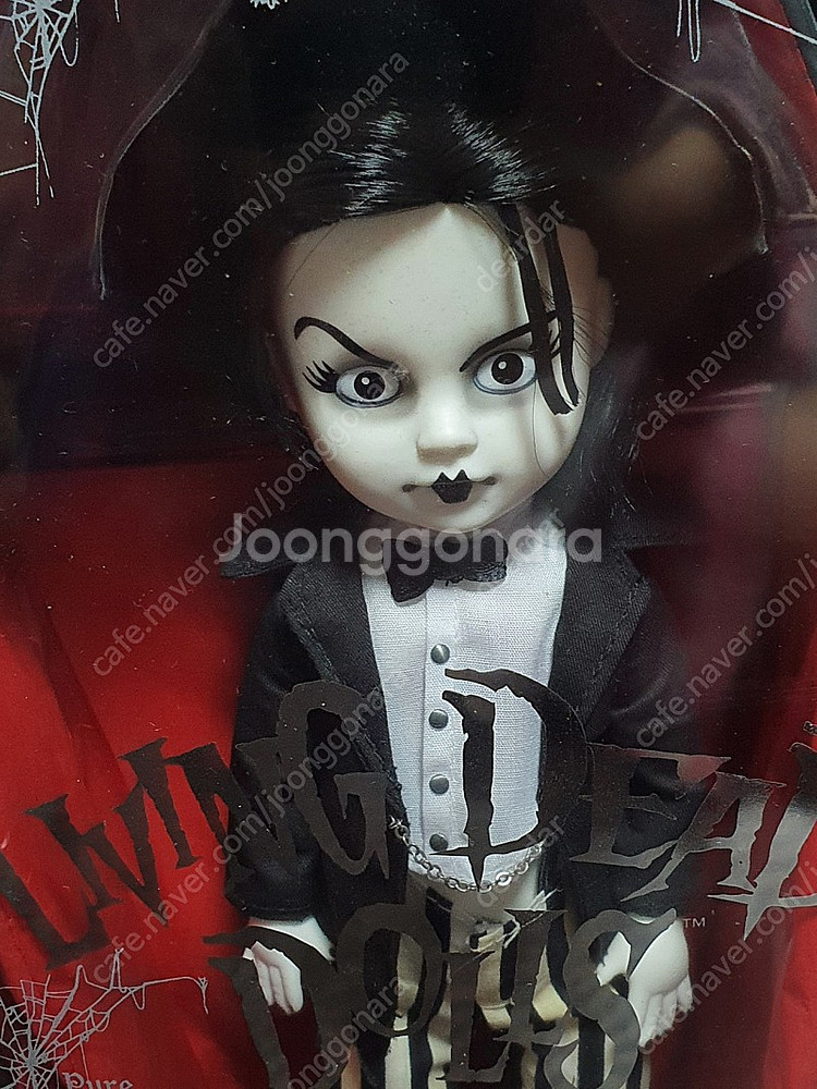 리빙데드돌 남아 중고나라 카페에서 운영하는 공식 사이트