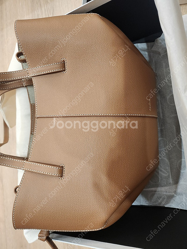 폴렌느 시미 미니 토트백 카멜 새제품 중고나라 카페에서 운영하는 공식 사이트