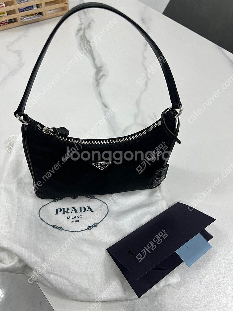 프라다 리나일론 사피아노 호보백 풀구성 중고나라 카페에서 운영하는 공식 사이트