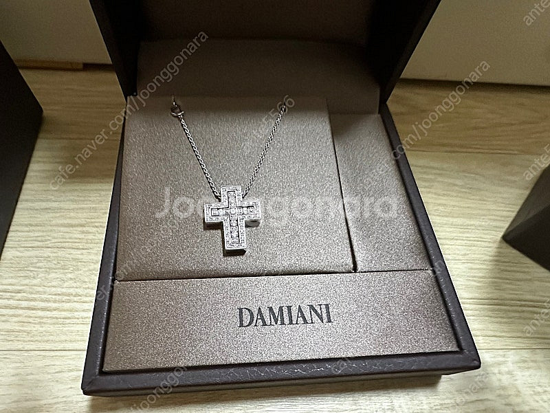 다미아니 벨에포크 화이트골드 미디움 중고나라 카페에서 운영하는 공식 사이트