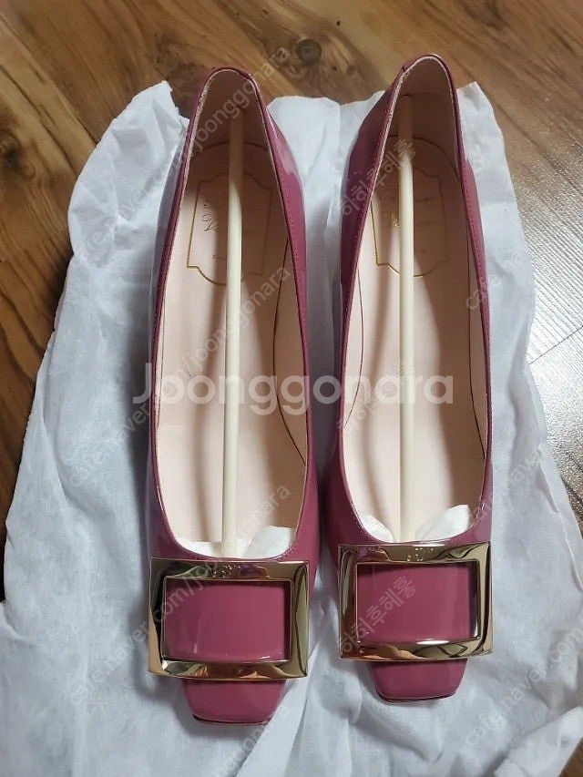 로저비비에 트럼펫 미들힐 시즌컬러 245사이즈 중고나라 카페에서 운영하는 공식 사이트