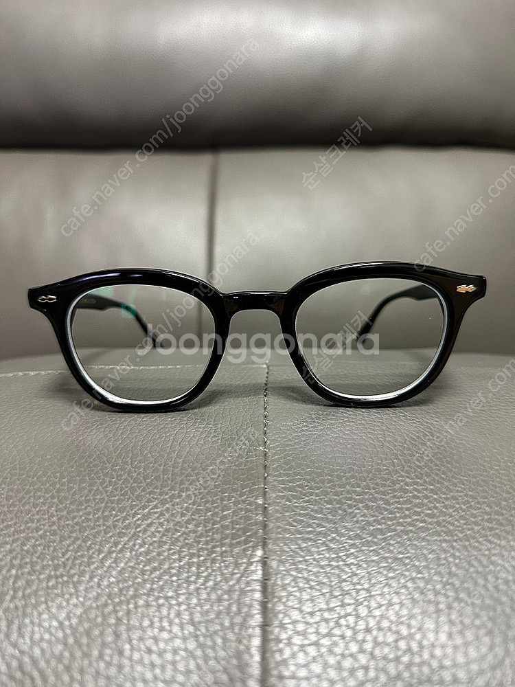 젠틀몬스터 데이 Day 블랙 안경테 판매합니다 중고나라 카페에서 운영하는 공식 사이트
