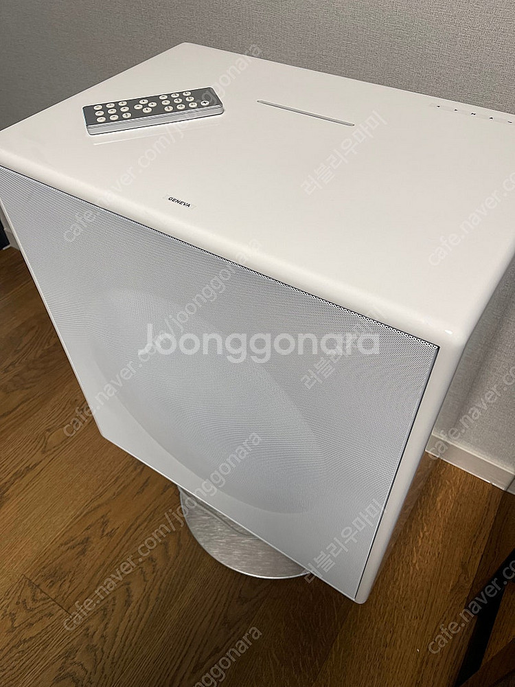 제네바 Xl 스텐드 포함 화이트 색상 중고나라 카페에서 운영하는 공식 사이트