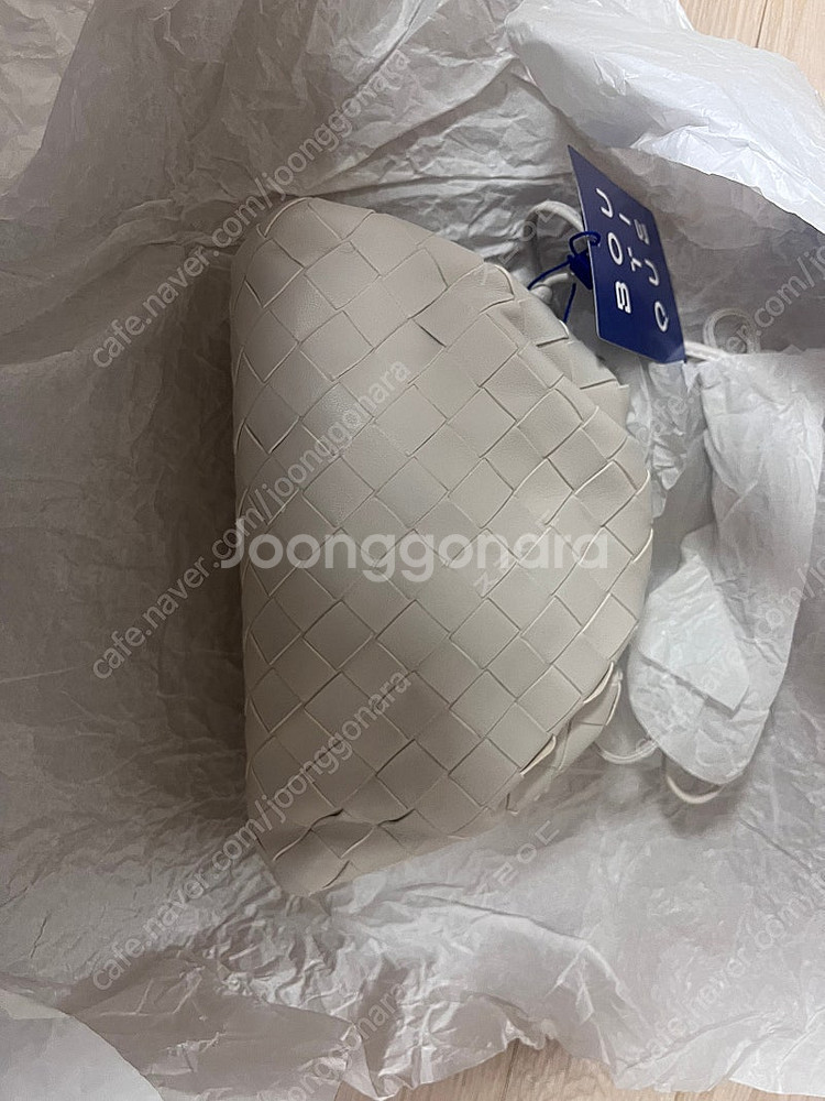 보테가베네타 만두백 위빙 초크 새상품 중고나라 카페에서 운영하는 공식 사이트