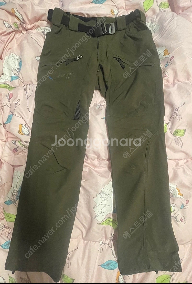 클라터뮤젠 게레 팬츠다크그린xs레귤러 중고나라 카페에서 운영하는 공식 사이트