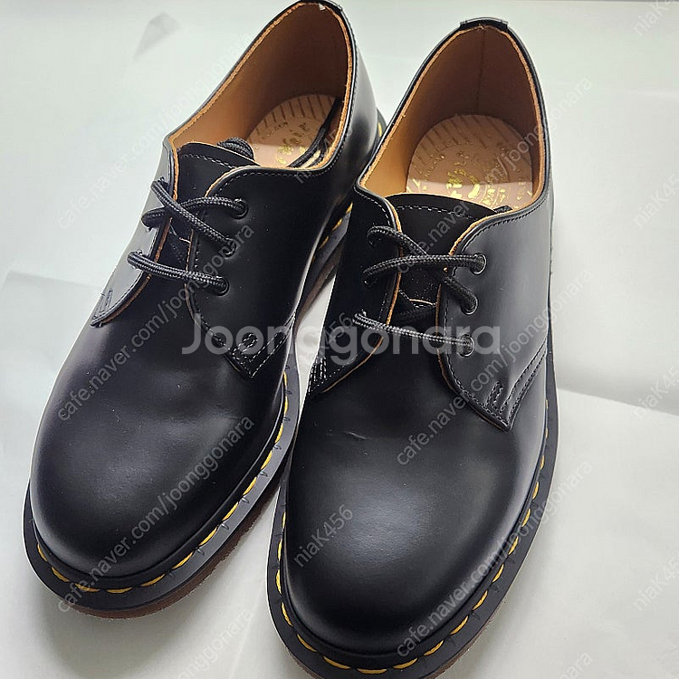 닥터마틴 MIE 1461 UK7 260mm | 중고나라 카페에서 운영하는 공식 사이트