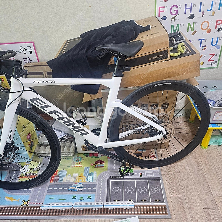 e2000d 화이트 m 사이즈 팝니다 | 중고나라 카페에서 운영하는 공식 사이트