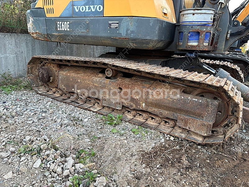 공투 02 볼보 굴삭기 EC60E 17년식 판매합니다.... | 중고나라 - 안심되는 중고거래