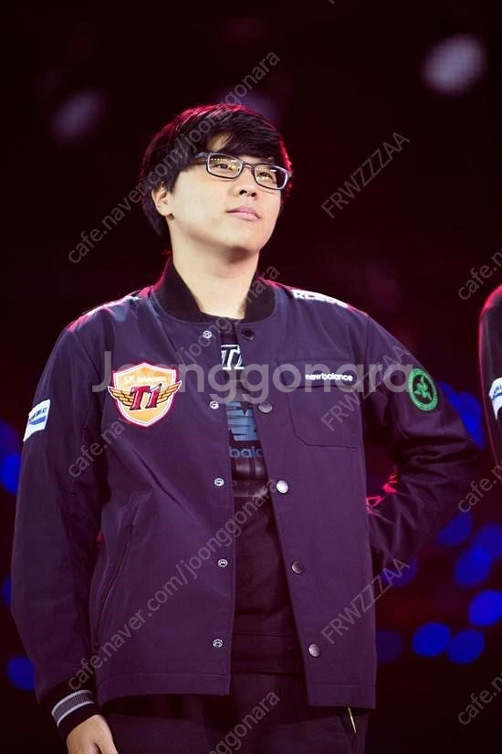 SKT T1 뉴발란스 선수용 유니폼 구매합니다. | 중고나라 카페에서 운영하는 공식 사이트