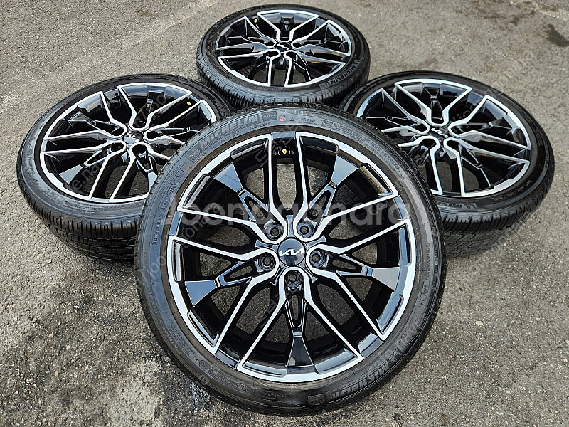 [판매] 기아 K5 DL3 19인치 순정휠 타이어 세트... | 중고나라 카페에서 운영하는 공식 사이트