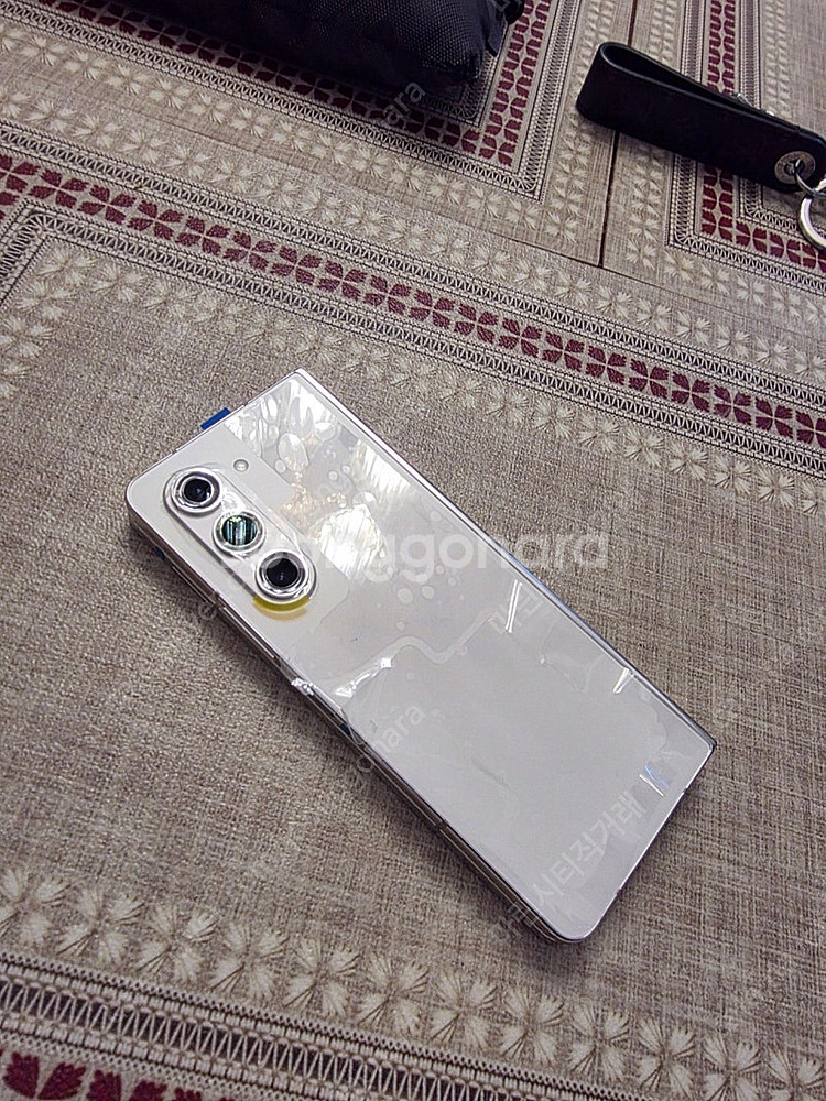 방금 올갈이 완료한 폴드5(skt) 256기가 팝니다. | 중고나라 - 안심되는 중고거래