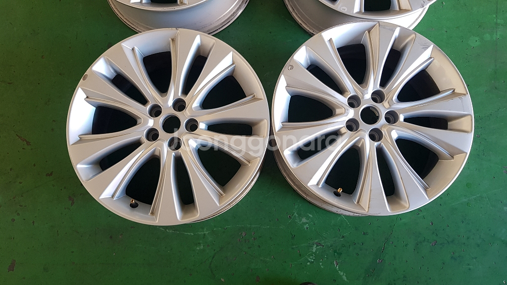 트랙스 18인치휠 PCD105 | 휠/타이어 | 중고나라