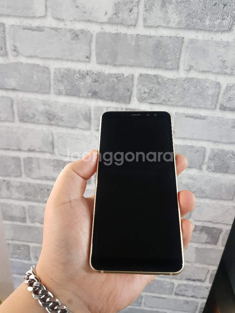 갤럭시A8 2018년형 32G | 중고나라 카페에서 운영하는 공식 사이트